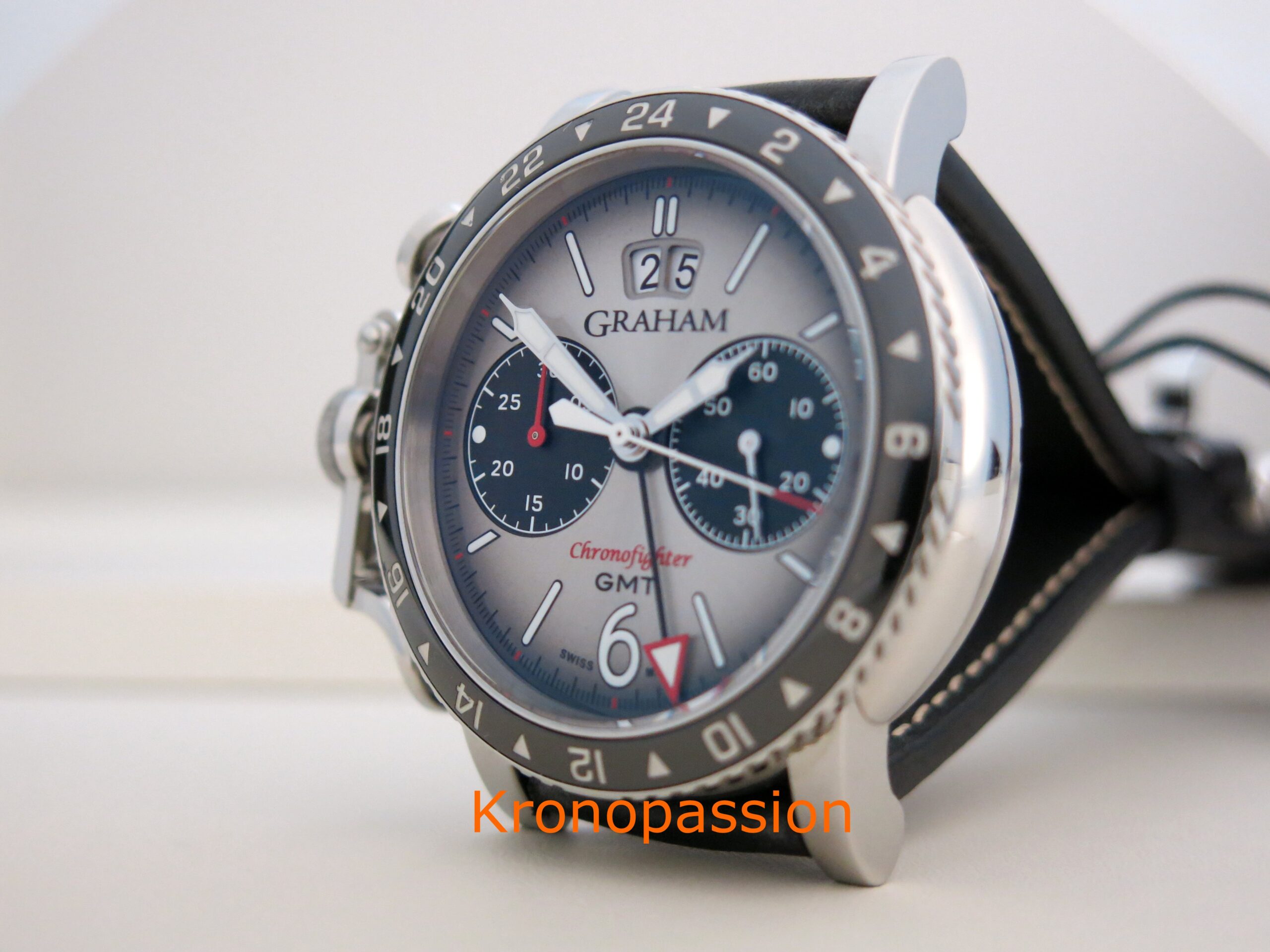 Graham Chronofighter Vintage GMT