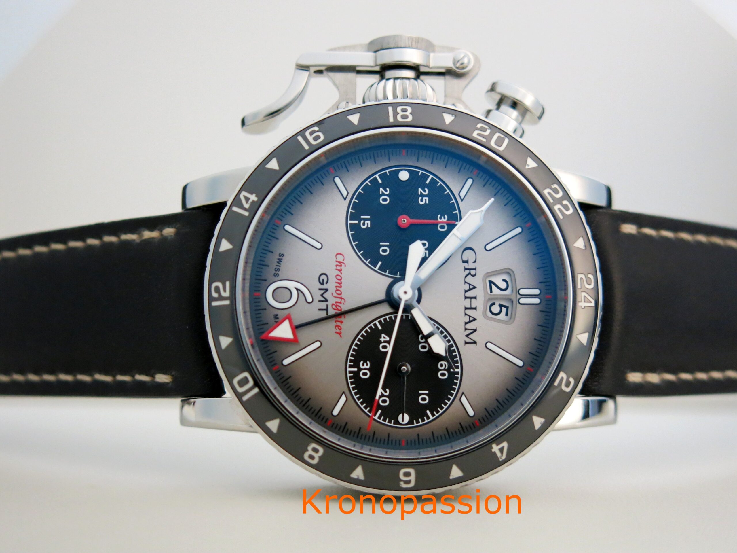 Graham Chronofighter Vintage GMT